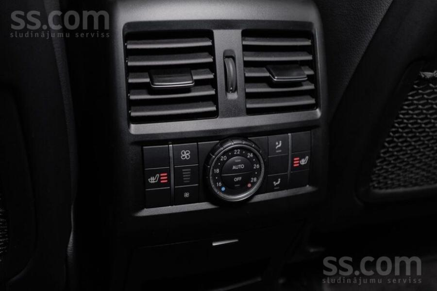 Melns Mercedes-Benz GLS 350 2017 Rīga, ar dzinēja tilpumu 3.00 L un nobraukumu 116 tūkst. km par 39000 €, foto 17 vietnē AUTOMOTO.COM.LV