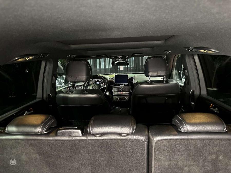 Melns Mercedes-Benz GLS 350 2017 Viļņa, ar dzinēja tilpumu 2.99 L un nobraukumu 132 tūkst. km par 43500 €, foto 10 vietnē AUTOMOTO.COM.LV
