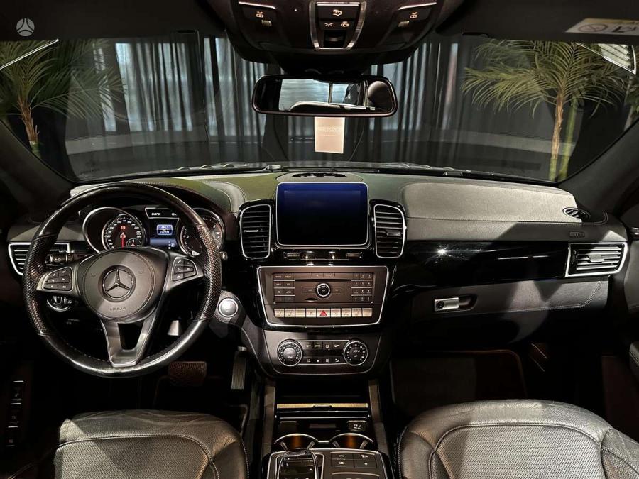 Melns Mercedes-Benz GLS 350 2017 Viļņa, ar dzinēja tilpumu 2.99 L un nobraukumu 132 tūkst. km par 43500 €, foto 23 vietnē AUTOMOTO.COM.LV