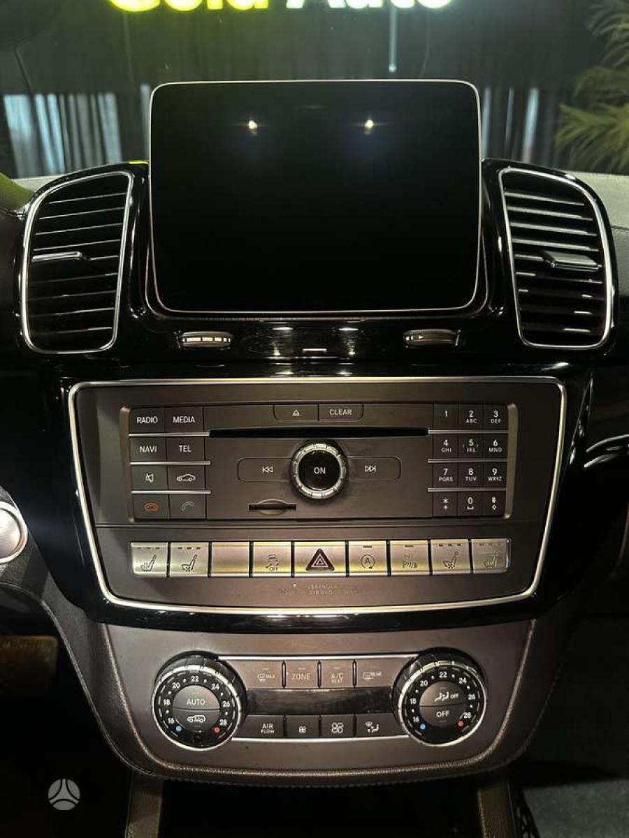 Melns Mercedes-Benz GLS 350 2017 Viļņa, ar dzinēja tilpumu 2.99 L un nobraukumu 132 tūkst. km par 43500 €, foto 30 vietnē AUTOMOTO.COM.LV