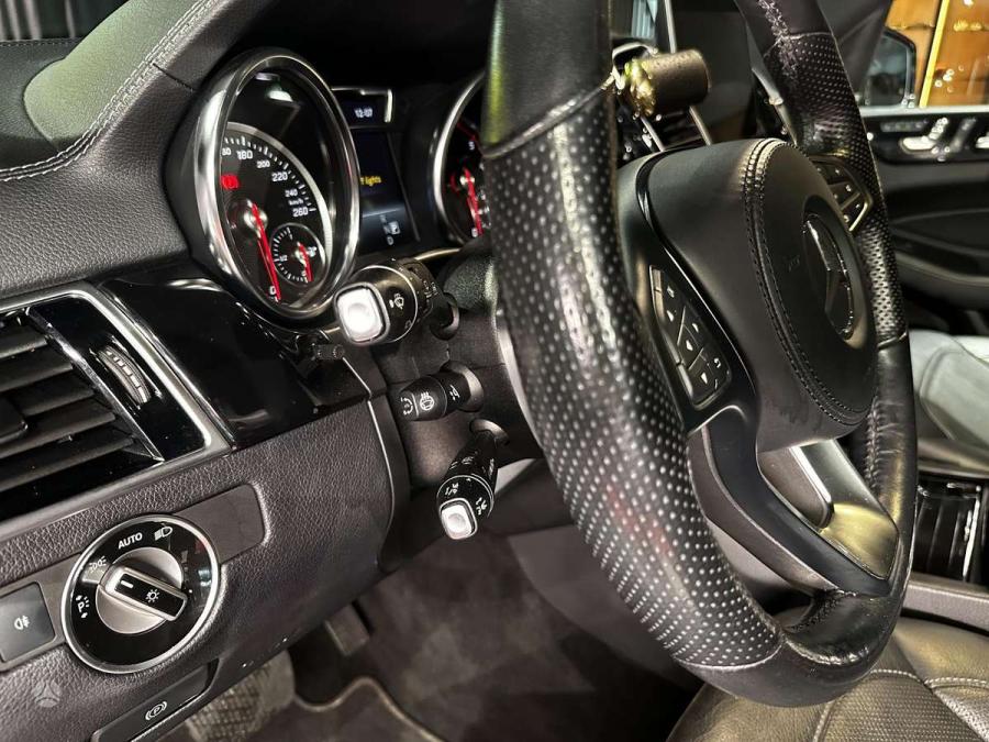 Melns Mercedes-Benz GLS 350 2017 Viļņa, ar dzinēja tilpumu 2.99 L un nobraukumu 132 tūkst. km par 43500 €, foto 35 vietnē AUTOMOTO.COM.LV