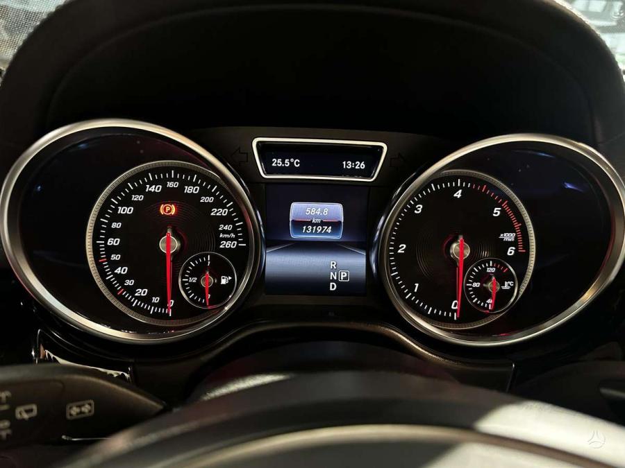 Melns Mercedes-Benz GLS 350 2017 Viļņa, ar dzinēja tilpumu 2.99 L un nobraukumu 132 tūkst. km par 43500 €, foto 38 vietnē AUTOMOTO.COM.LV