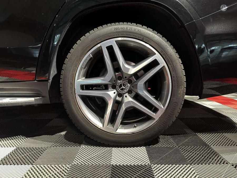Melns Mercedes-Benz GLS 350 2017 Viļņa, ar dzinēja tilpumu 2.99 L un nobraukumu 132 tūkst. km par 43500 €, foto 48 vietnē AUTOMOTO.COM.LV
