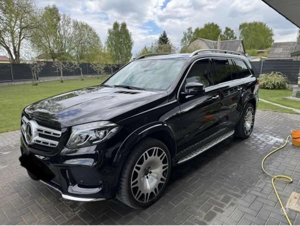 Melns Mercedes-Benz GLS 350 2017 Viļņa, ar dzinēja tilpumu 3.00 L un nobraukumu 198 tūkst. km par 38500 €, foto 3 vietnē AUTOMOTO.COM.LV