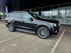 Melns Mercedes-Benz GLS 350 2017 Klaipėda, ar dzinēja tilpumu 2.99 L un nobraukumu 137 tūkst. km par 38000 €, foto 4 vietnē AUTOMOTO.COM.LV