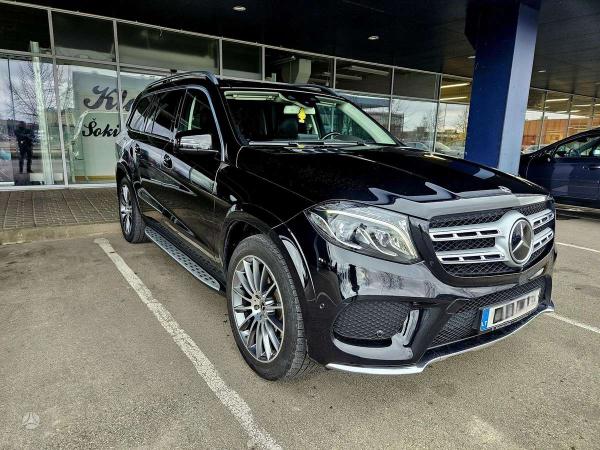 Black Mercedes-Benz GLS 350 2017 in Klaipeda, with an engine capacity of 2.99 L and mileage of 137 thousand km for 38000 €, photo 4 on AUTOMOTO.COM.LV