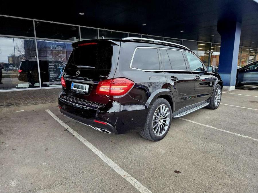 Melns Mercedes-Benz GLS 350 2017 Klaipėda, ar dzinēja tilpumu 2.99 L un nobraukumu 137 tūkst. km par 38000 €, foto 6 vietnē AUTOMOTO.COM.LV