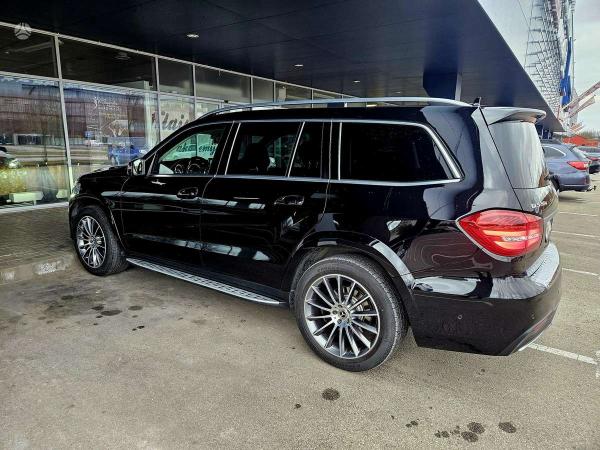 Black Mercedes-Benz GLS 350 2017 in Klaipeda, with an engine capacity of 2.99 L and mileage of 137 thousand km for 38000 €, photo 9 on AUTOMOTO.COM.LV