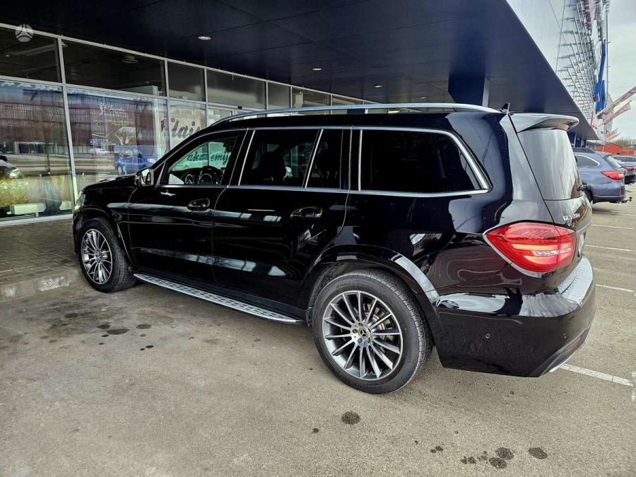 Melns Mercedes-Benz GLS 350 2017 Klaipėda, ar dzinēja tilpumu 2.99 L un nobraukumu 137 tūkst. km par 38000 €, foto 10 vietnē AUTOMOTO.COM.LV