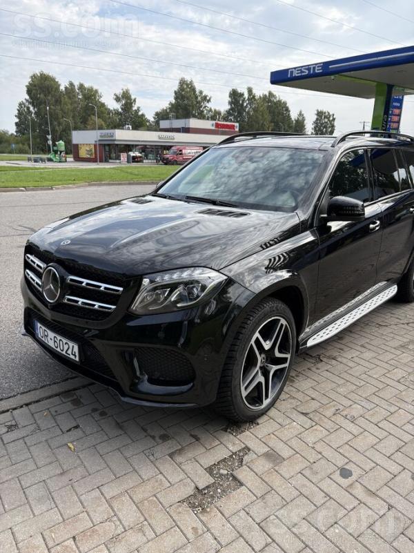 Мерседес ГЛС 350 2017 в Рига на AUTOMOTO.COM.LV Черный Мерседес ГЛС 350 2017 в Рига, объемом двигателя 3.00 л и пробегом 256 тыс. км за 26700 €, фото 3 на AUTOMOTO.COM.LV