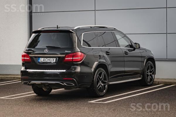 Мерседес ГЛС 350 2017 в Рига на AUTOMOTO.COM.LV Черный Мерседес ГЛС 350 2017 в Рига, объемом двигателя 3.00 л и пробегом 264 тыс. км за 29500 €, фото 5 на AUTOMOTO.COM.LV