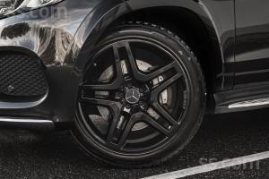 Melns Mercedes-Benz GLS 350 2017 Rīga, ar dzinēja tilpumu 3.00 L un nobraukumu 264 tūkst. km par 29500 €, foto 10 vietnē AUTOMOTO.COM.LV