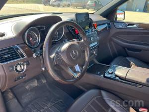 Melns Mercedes-Benz GLS 350 2018 Valmiera, ar dzinēja tilpumu 3.00 L un nobraukumu 444 tūkst. km par 24900 €, foto 9 vietnē AUTOMOTO.COM.LV