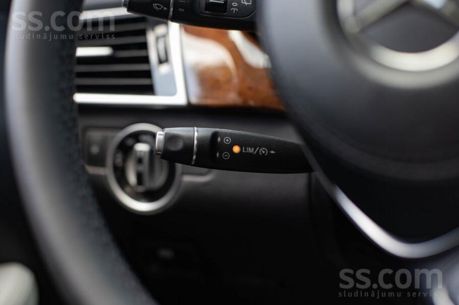 Melns Mercedes-Benz GLS 350 2018 Rīga, ar dzinēja tilpumu 3.00 L un nobraukumu 280 tūkst. km par 28490 €, foto 17 vietnē AUTOMOTO.COM.LV