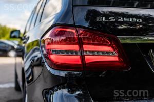Melns Mercedes-Benz GLS 350 2018 Rīga, ar dzinēja tilpumu 3.00 L un nobraukumu 280 tūkst. km par 28490 €, foto 31 vietnē AUTOMOTO.COM.LV