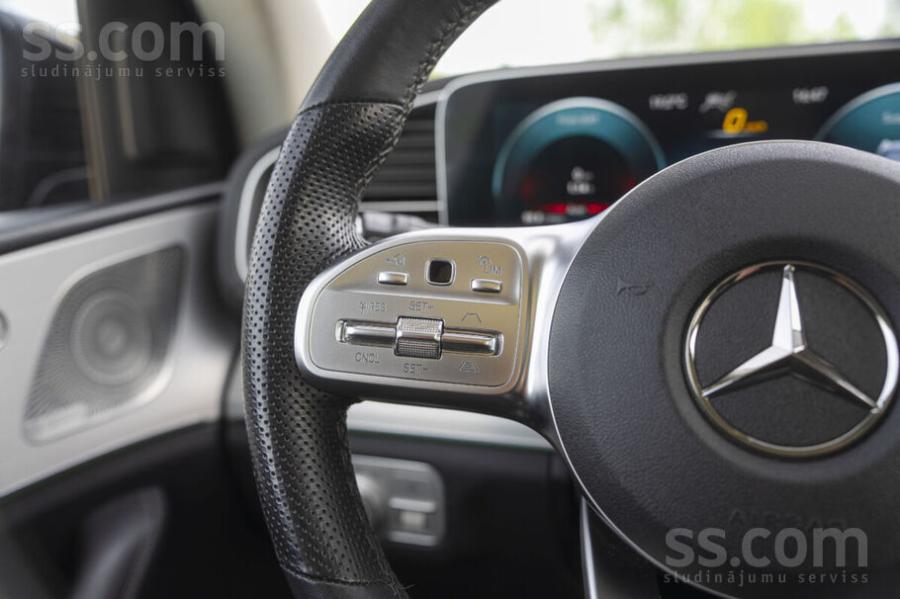 Melns Mercedes-Benz GLS 350 2020 Rīga, ar dzinēja tilpumu 3.00 L un nobraukumu 186 tūkst. km par 59000 €, foto 21 vietnē AUTOMOTO.COM.LV