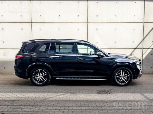 Black Mercedes-Benz GLS 350 2021 in Riga, with an engine capacity of 3.00 L and mileage of 69 thousand km for 41000 €, photo 5 on AUTOMOTO.COM.LV
