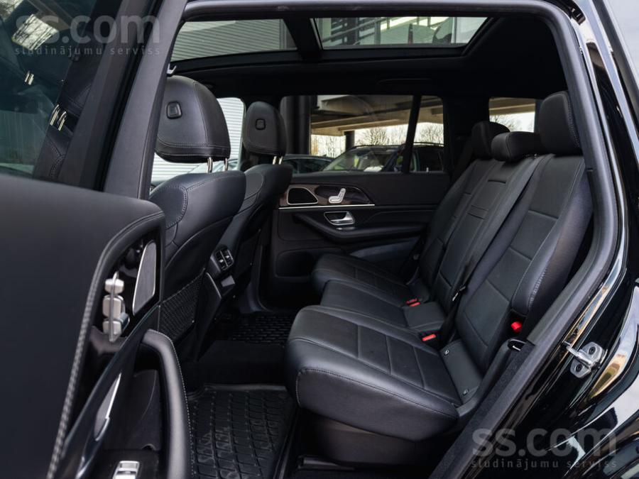Black Mercedes-Benz GLS 350 2021 in Riga, with an engine capacity of 3.00 L and mileage of 69 thousand km for 41000 €, photo 19 on AUTOMOTO.COM.LV