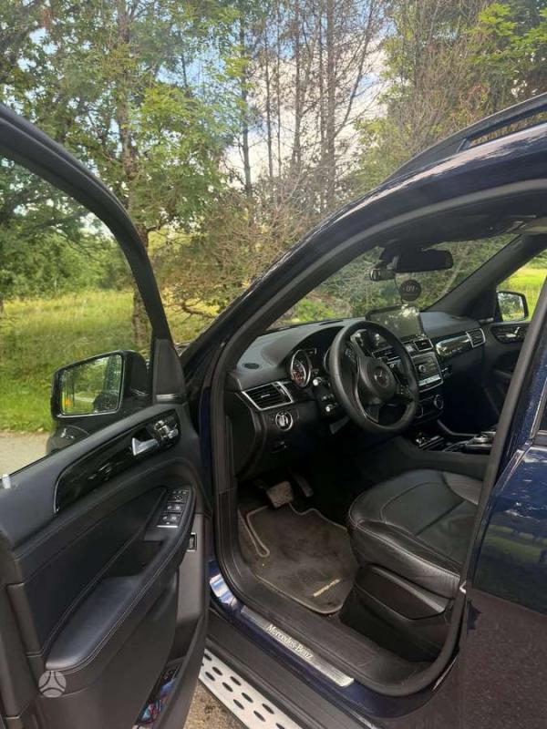 Blue Mercedes-Benz GLS 350 2018 in Silale, with an engine capacity of 2.99 L and mileage of 182 thousand km for 38000 €, photo 9 on AUTOMOTO.COM.LV