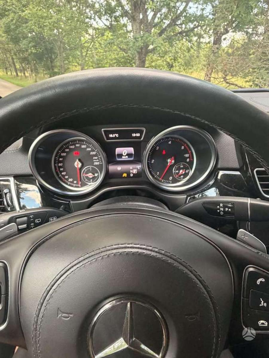 Blue Mercedes-Benz GLS 350 2018 in Silale, with an engine capacity of 2.99 L and mileage of 182 thousand km for 38000 €, photo 11 on AUTOMOTO.COM.LV