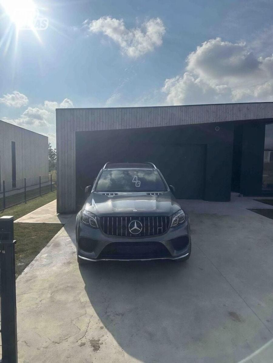 Mercedes-Benz GLS 350 2017 in Kaisiadorys, with an engine capacity of 3.00 L and mileage of 225 thousand km for 42500 €, photo 1 on AUTOMOTO.COM.LV