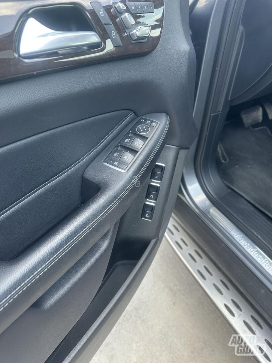 Mercedes-Benz GLS 350 2017 in Kaisiadorys, with an engine capacity of 3.00 L and mileage of 225 thousand km for 42500 €, photo 7 on AUTOMOTO.COM.LV
