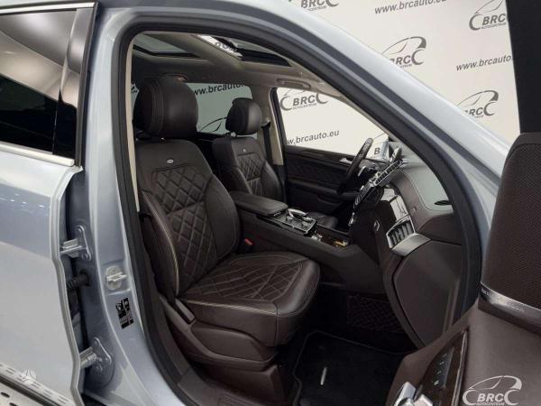Grey Mercedes-Benz GLS 350 2016 in Vilnius, with an engine capacity of 2.99 L and mileage of 355 thousand km for 28900 €, photo 8 on AUTOMOTO.COM.LV
