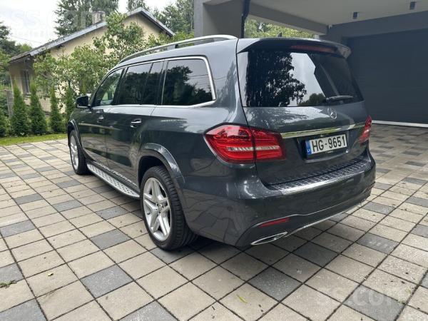 Мерседес ГЛС 350 2016 в Рига на AUTOMOTO.COM.LV Серый Мерседес ГЛС 350 2016 в Рига, объемом двигателя 3.00 л и пробегом 143 тыс. км за 37000 €, фото 3 на AUTOMOTO.COM.LV