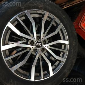 Pelēks Mercedes-Benz GLS 350 2017 Rīga, ar dzinēja tilpumu 3.00 L un nobraukumu 246 tūkst. km par 34600 €, foto 20 vietnē AUTOMOTO.COM.LV