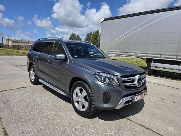 Grey Mercedes-Benz GLS 350 2018 in Klaipeda, with an engine capacity of 2.99 L and mileage of 259 thousand km for 29500 €, photo 4 on AUTOMOTO.COM.LV