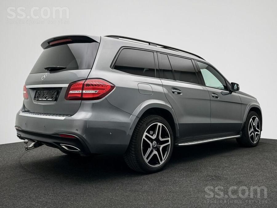 Grey Mercedes-Benz GLS 350 2019 in Riga, with an engine capacity of 3.00 L and mileage of 162 thousand km for 39950 €, photo 4 on AUTOMOTO.COM.LV
