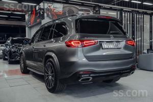 Серый Мерседес ГЛС 350 2020 в Рига, объемом двигателя 3.00 л и пробегом 102 тыс. км за 75000 €, фото 5 на AUTOMOTO.COM.LV