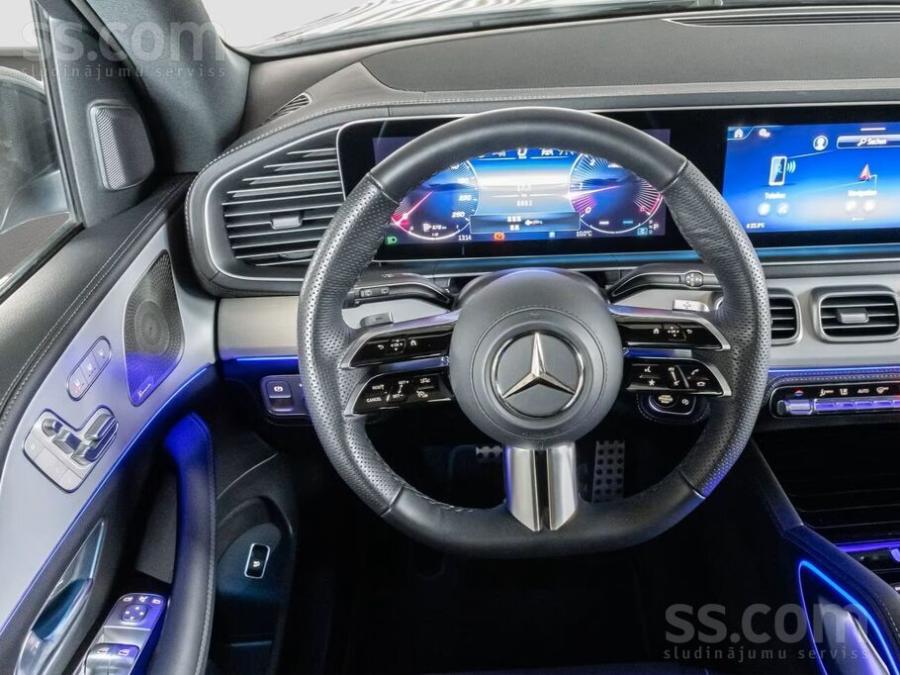 Grey Mercedes-Benz GLS 350 2024 in Riga, with an engine capacity of 3.00 L and mileage of 9 thousand km for 103200 €, photo 8 on AUTOMOTO.COM.LV