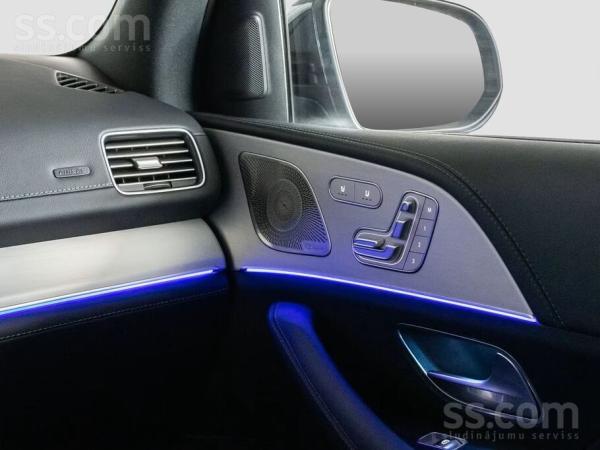 Серый Мерседес ГЛС 350 2024 в Рига, объемом двигателя 3.00 л и пробегом 9 тыс. км за 103200 €, фото 8 на AUTOMOTO.COM.LV
