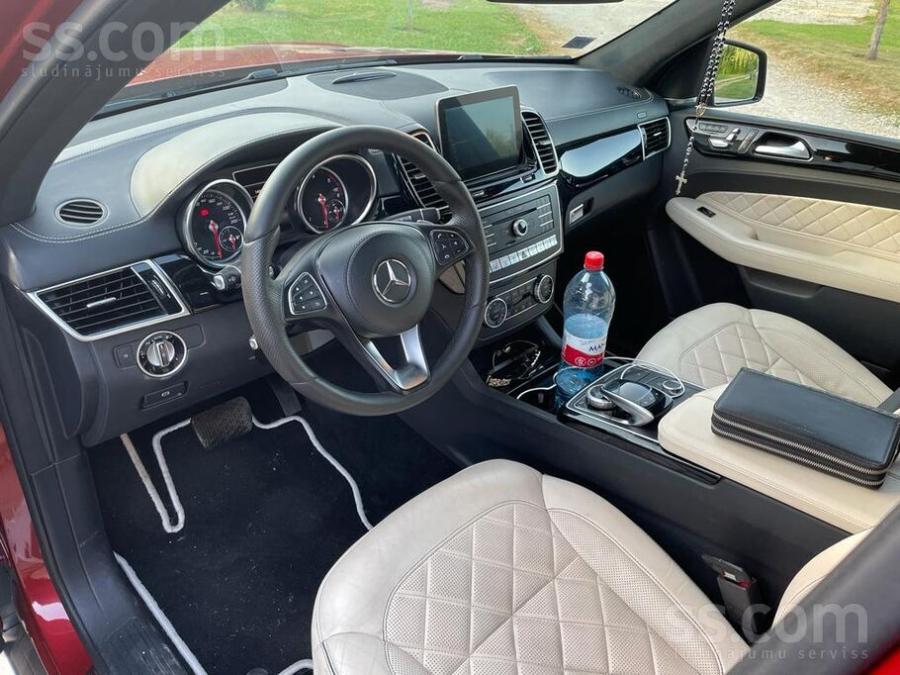 Red Mercedes-Benz GLS 350 2016 in Riga, with an engine capacity of 3.00 L and mileage of 255 thousand km for 31000 €, photo 3 on AUTOMOTO.COM.LV