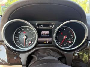Sarkans Mercedes-Benz GLS 350 2016 Viļņa, ar dzinēja tilpumu 2.99 L un nobraukumu 240 tūkst. km par 34500 €, foto 15 vietnē AUTOMOTO.COM.LV