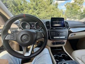 Sarkans Mercedes-Benz GLS 350 2016 Viļņa, ar dzinēja tilpumu 2.99 L un nobraukumu 240 tūkst. km par 34500 €, foto 18 vietnē AUTOMOTO.COM.LV