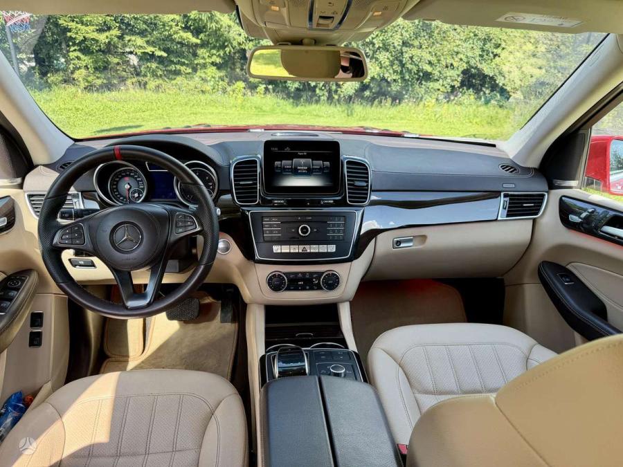 Sarkans Mercedes-Benz GLS 350 2016 Viļņa, ar dzinēja tilpumu 2.99 L un nobraukumu 240 tūkst. km par 34500 €, foto 23 vietnē AUTOMOTO.COM.LV