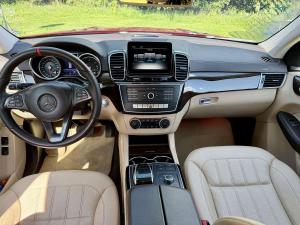 Sarkans Mercedes-Benz GLS 350 2016 Viļņa, ar dzinēja tilpumu 2.99 L un nobraukumu 240 tūkst. km par 34500 €, foto 27 vietnē AUTOMOTO.COM.LV