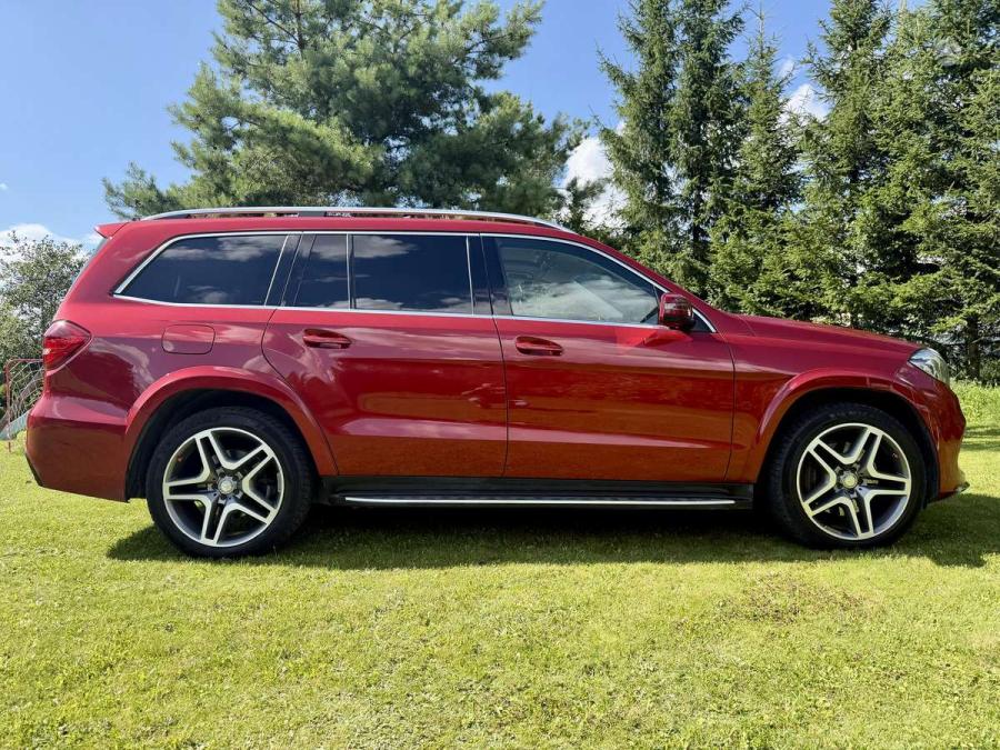 Red Mercedes-Benz GLS 350 2016 in Vilnius, with an engine capacity of 2.99 L and mileage of 240 thousand km for 32500 €, photo 10 on AUTOMOTO.COM.LV
