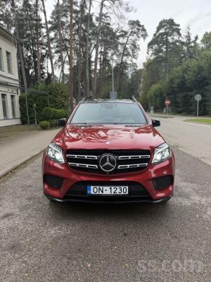Красный Мерседес ГЛС 350 2016 в Юрмала, объемом двигателя 3.00 л и пробегом 299 тыс. км за 26500 €, фото  на AUTOMOTO.COM.LV