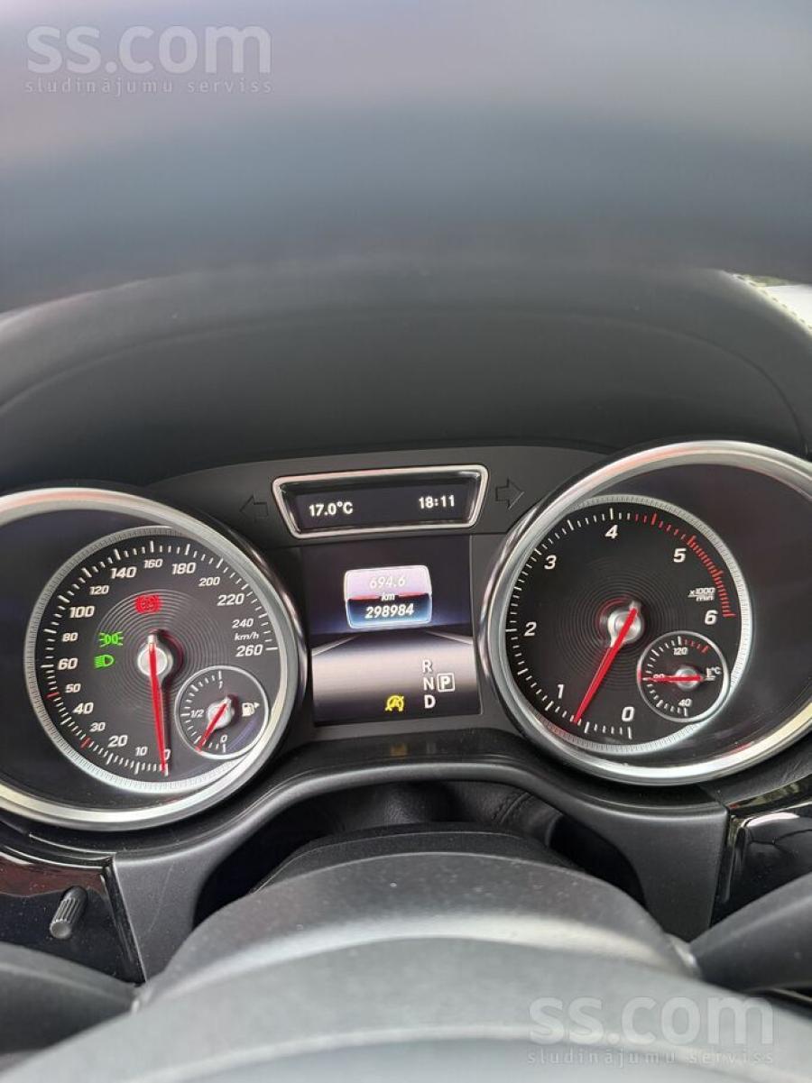 Sarkans Mercedes-Benz GLS 350 2016 Jūrmala, ar dzinēja tilpumu 3.00 L un nobraukumu 299 tūkst. km par 26500 €, foto 18 vietnē AUTOMOTO.COM.LV