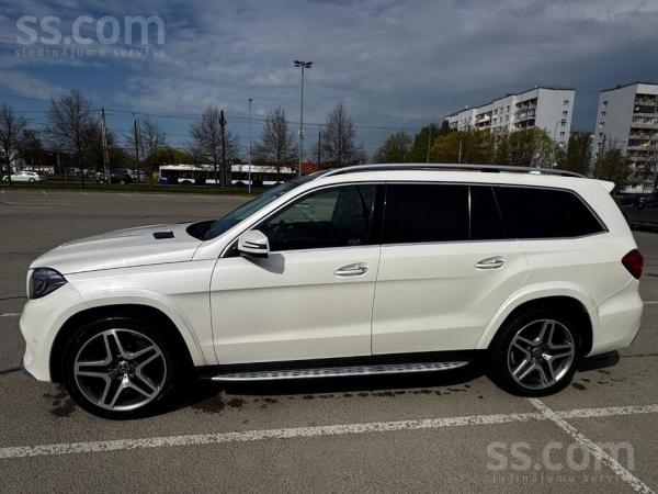White Mercedes-Benz GLS 350 2017 in Riga, with an engine capacity of 3.00 L and mileage of 266 thousand km for 35200 €, photo 9 on AUTOMOTO.COM.LV