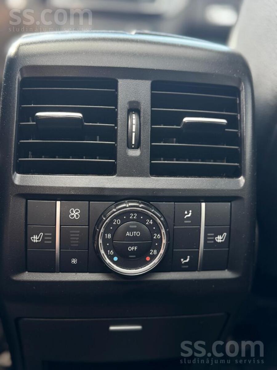 Balts Mercedes-Benz GLS 350 2017 Rīga, ar dzinēja tilpumu 3.00 L un nobraukumu 266 tūkst. km par 35200 €, foto 19 vietnē AUTOMOTO.COM.LV