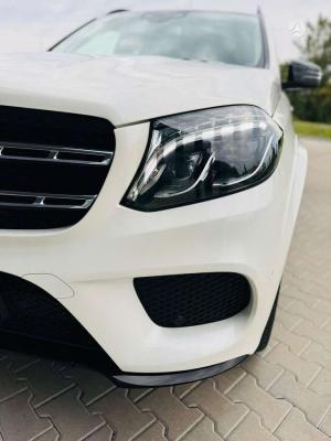 Balts Mercedes-Benz GLS 350 2018 Šauļi, ar dzinēja tilpumu 2.99 L un nobraukumu 202 tūkst. km par 38499 €, foto 30 vietnē AUTOMOTO.COM.LV