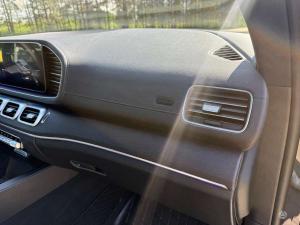 Melns Mercedes-Benz GLS 400 2019 Mažeikiai, ar dzinēja tilpumu 3.00 L un nobraukumu 308 tūkst. km par 48800 €, foto 19 vietnē AUTOMOTO.COM.LV