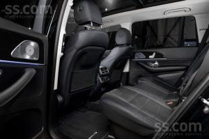 Black Mercedes-Benz GLS 400 2020 in Riga, with an engine capacity of 3.00 L and mileage of 72 thousand km for 69900 €, photo 15 on AUTOMOTO.COM.LV