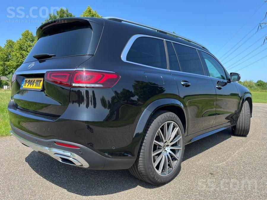 Melns Mercedes-Benz GLS 400 2020 Tukums, ar dzinēja tilpumu 3.00 L un nobraukumu 200 tūkst. km par 55500 €, foto 4 vietnē AUTOMOTO.COM.LV