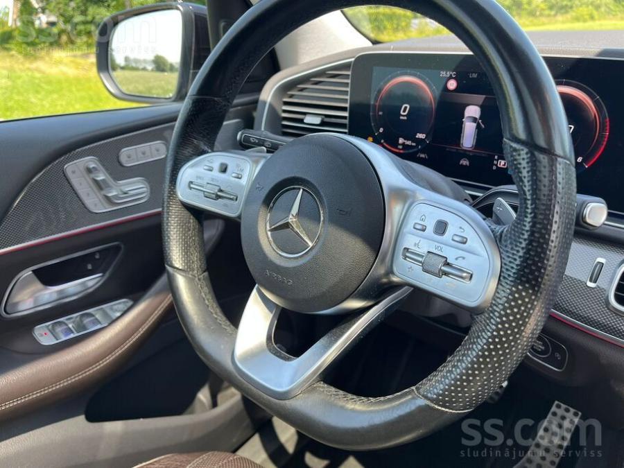Melns Mercedes-Benz GLS 400 2020 Tukums, ar dzinēja tilpumu 3.00 L un nobraukumu 200 tūkst. km par 55500 €, foto 9 vietnē AUTOMOTO.COM.LV