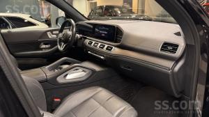 Melns Mercedes-Benz GLS 400 2020 Rīga, ar dzinēja tilpumu 3.00 L un nobraukumu 125 tūkst. km par 69990 €, foto 13 vietnē AUTOMOTO.COM.LV